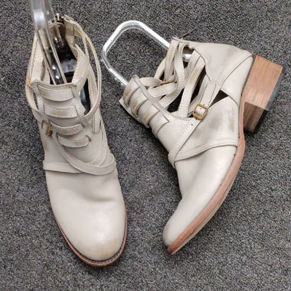 Freebird by Steven | Shoes | Retired Freebird By Steven Distressed ...